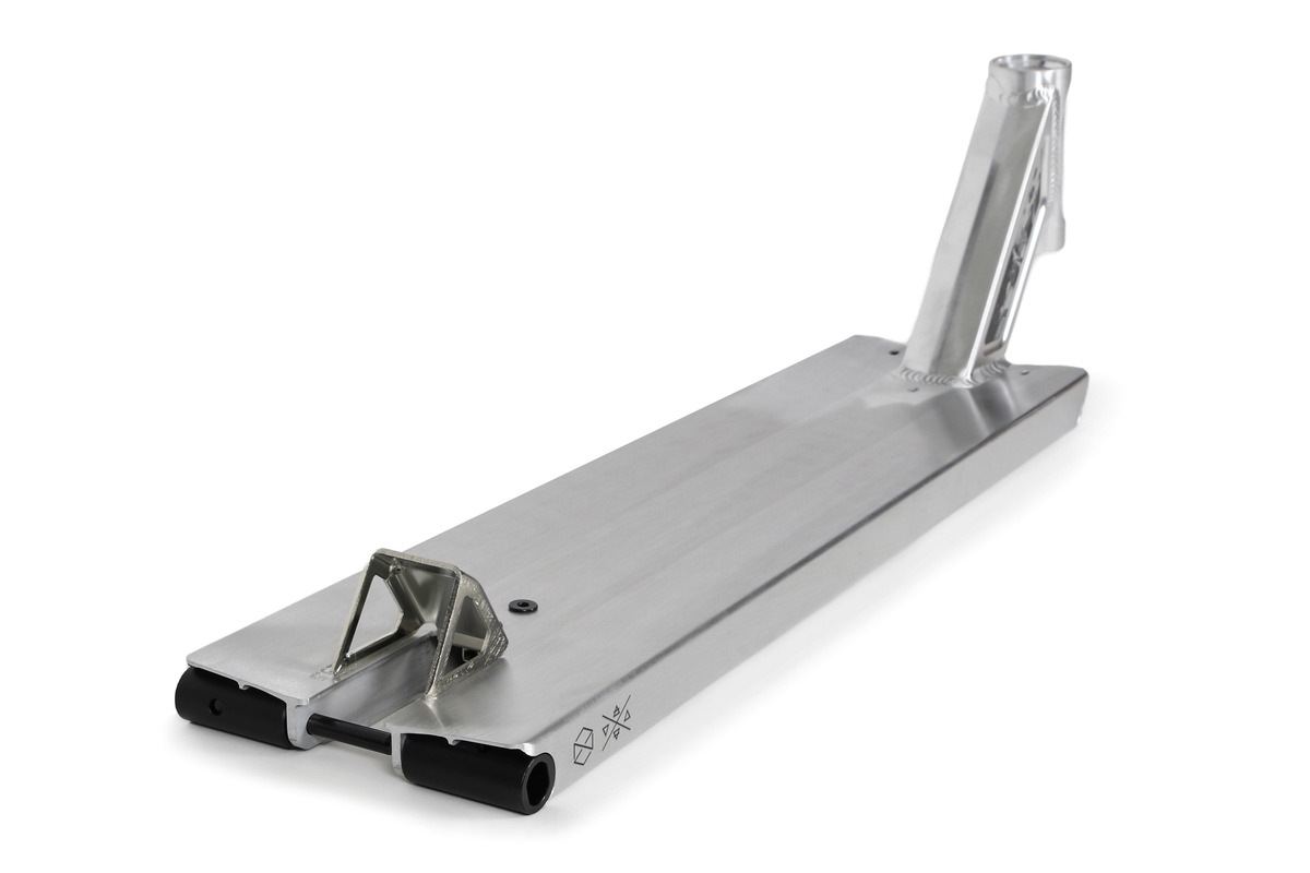 Deck Native Cargo Kevin Austin